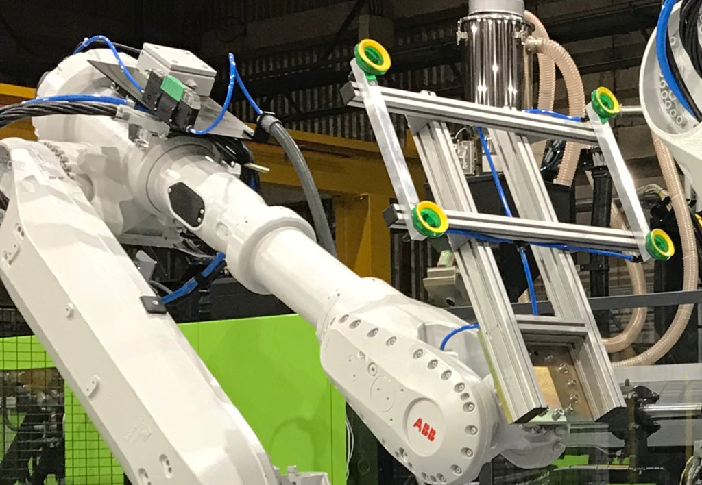 Moulding - Geku | Industrial Robotics & Automation Systems